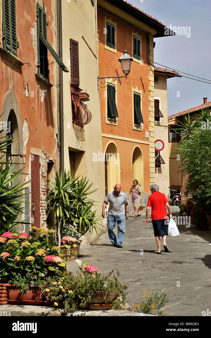 Lari toscana hi-res stock photography and images - Alamy