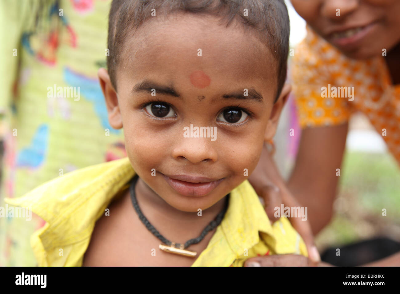 Indian boy wearing a bindi Stock Photo - Alamy
