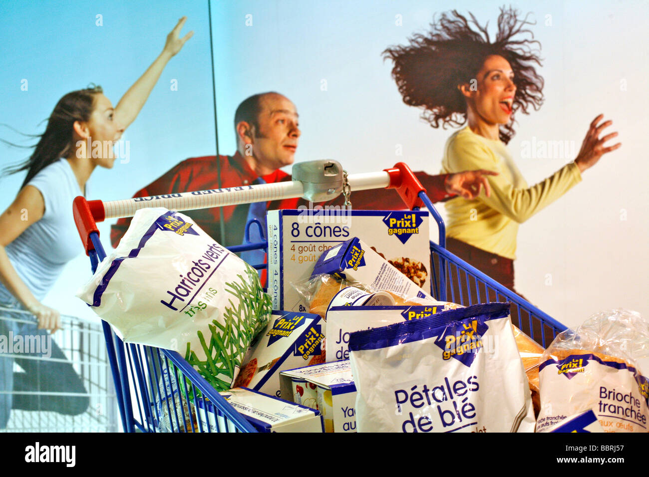 Leader price hi-res stock photography and images - Alamy