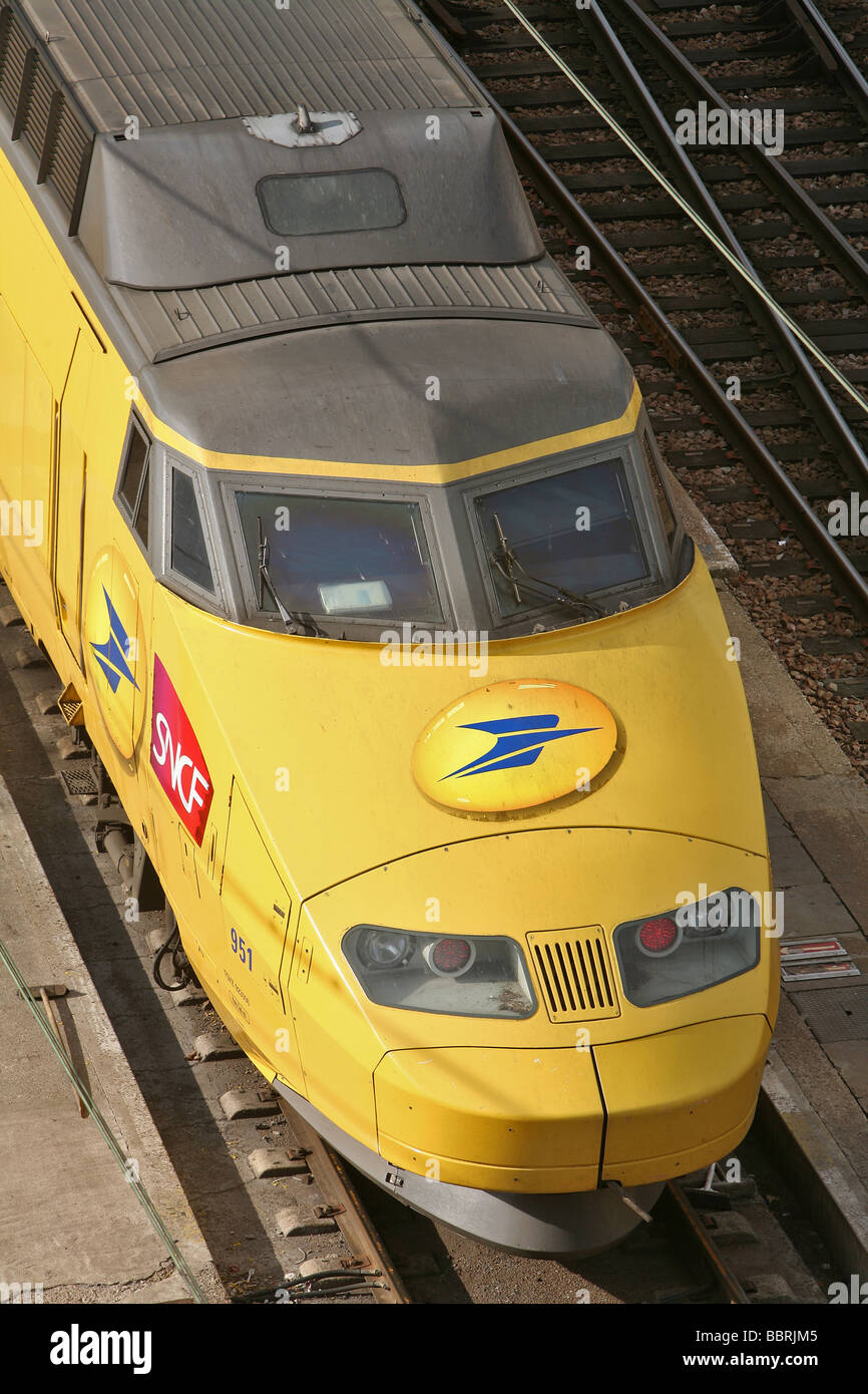 TGV, POSTAL TRAIN IN A MARSHALLING YARD, PARIS GARE DE LYON TRAIN ...