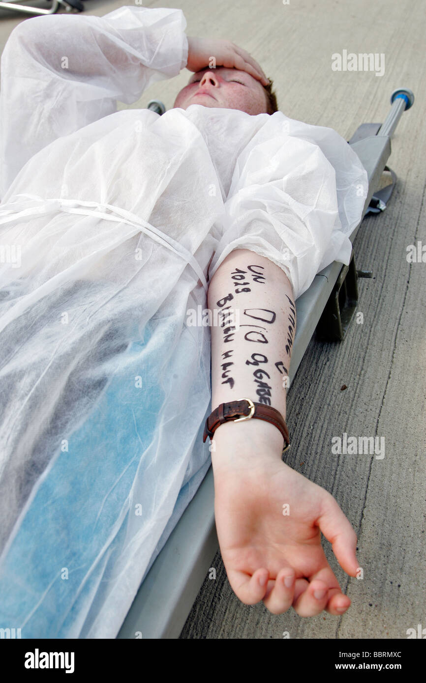 Nuclear risks hi-res stock photography and images - Alamy