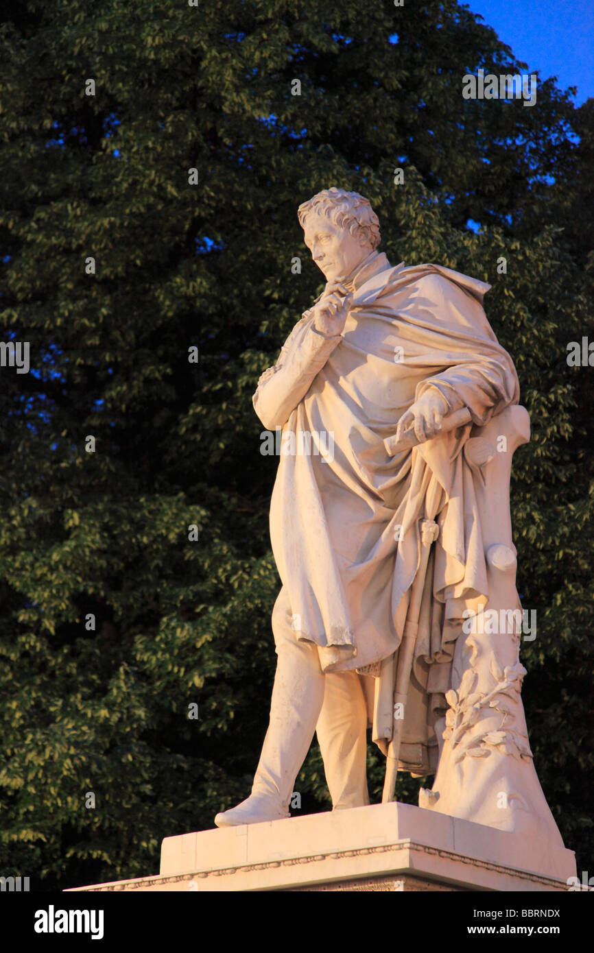 Statue of unter den linden hi-res stock photography and images - Alamy