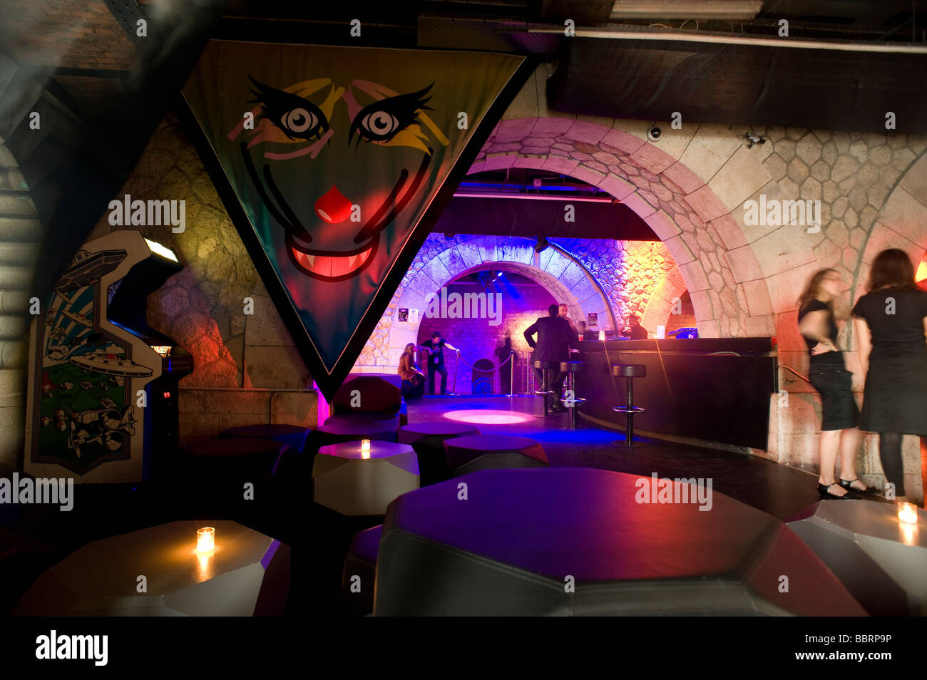 Le showcase hi-res stock photography and images - Alamy