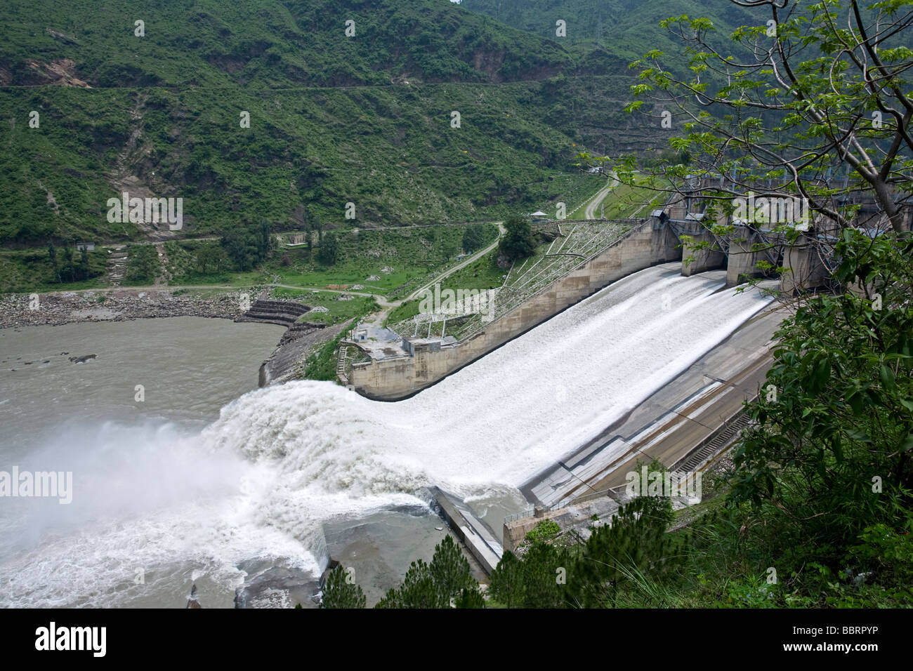 Pandoh dam. Near Tandi. Himachal Pradesh. India Stock Photo - Alamy