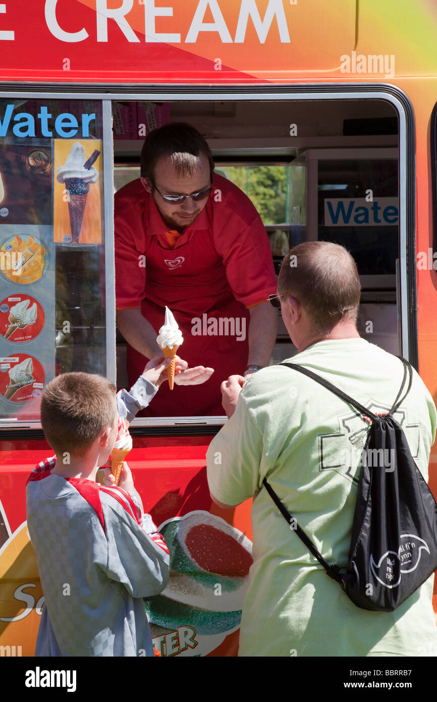 Walls ice cream van cone hi-res stock photography and images - Alamy