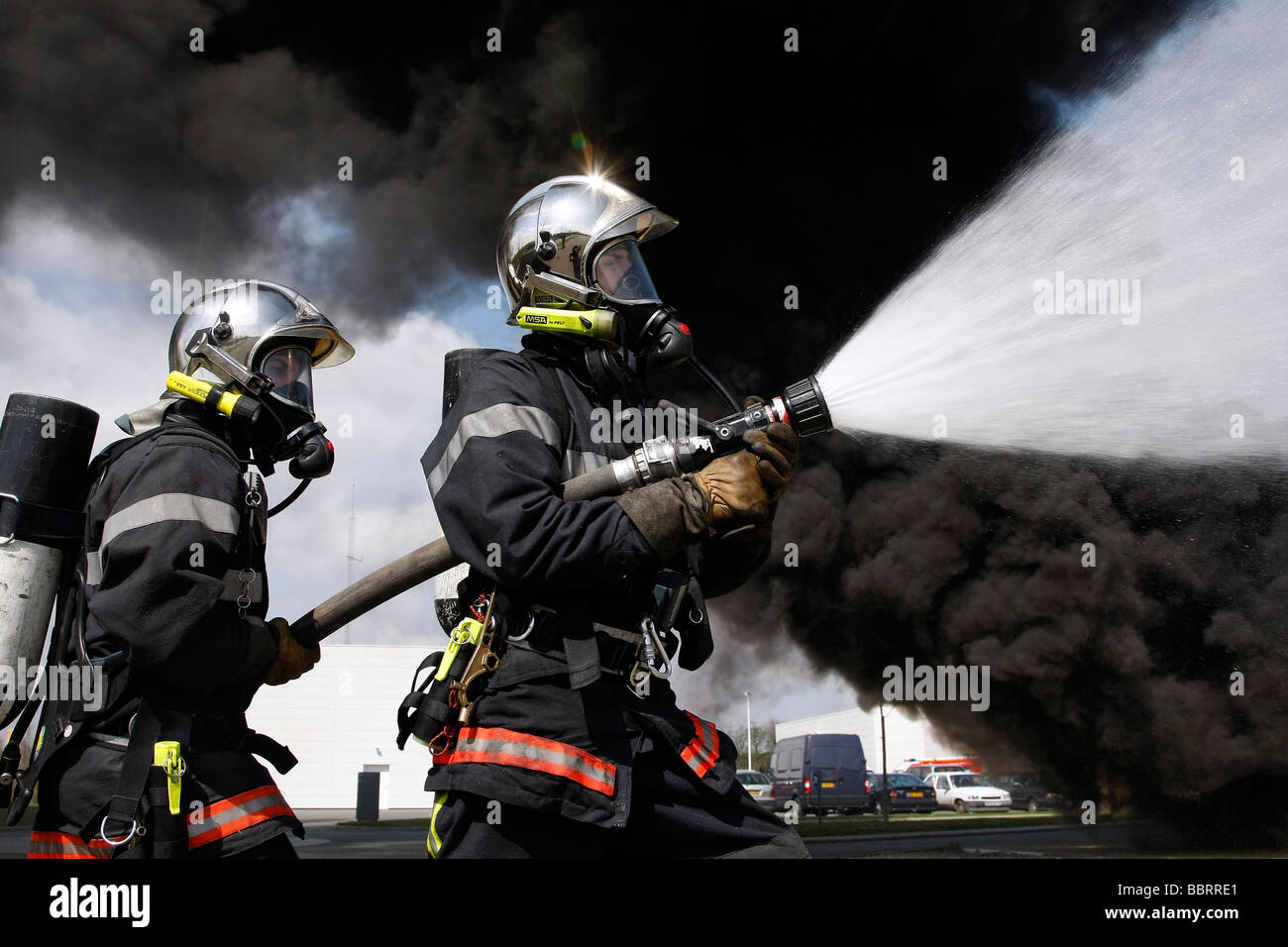 TRAINING IN THE EXTINGUISHING OF HYDROCARBON FIRES, DEPARTMENTAL ...