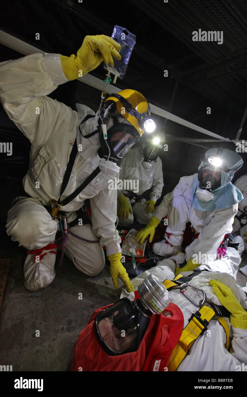 Self contained power plant hi-res stock photography and images - Alamy