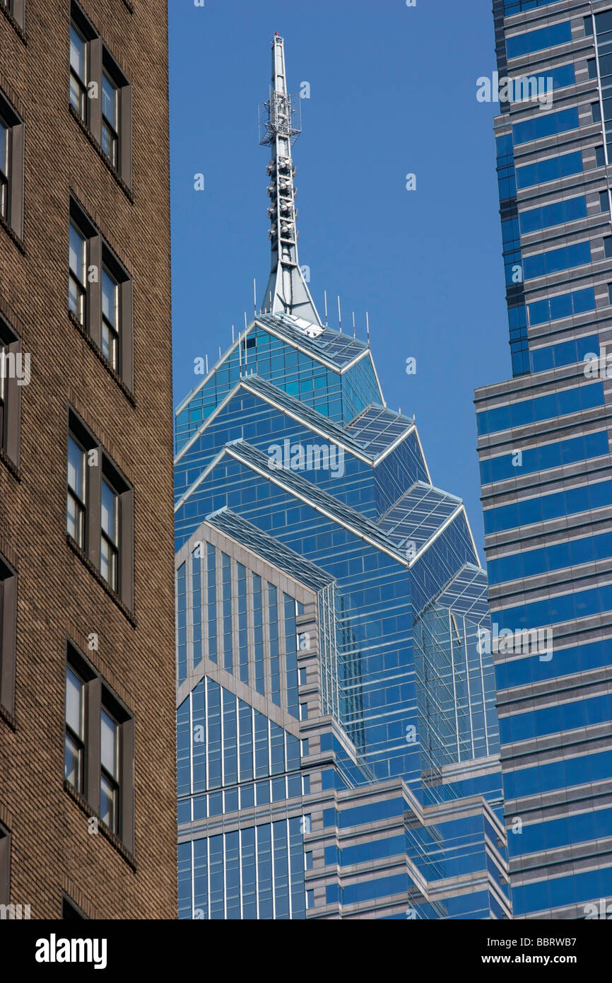BUILDING AT ONE LIBERTY PLACE, DOWNTOWN, PHILADELPHIA, UNITED STATES ...
