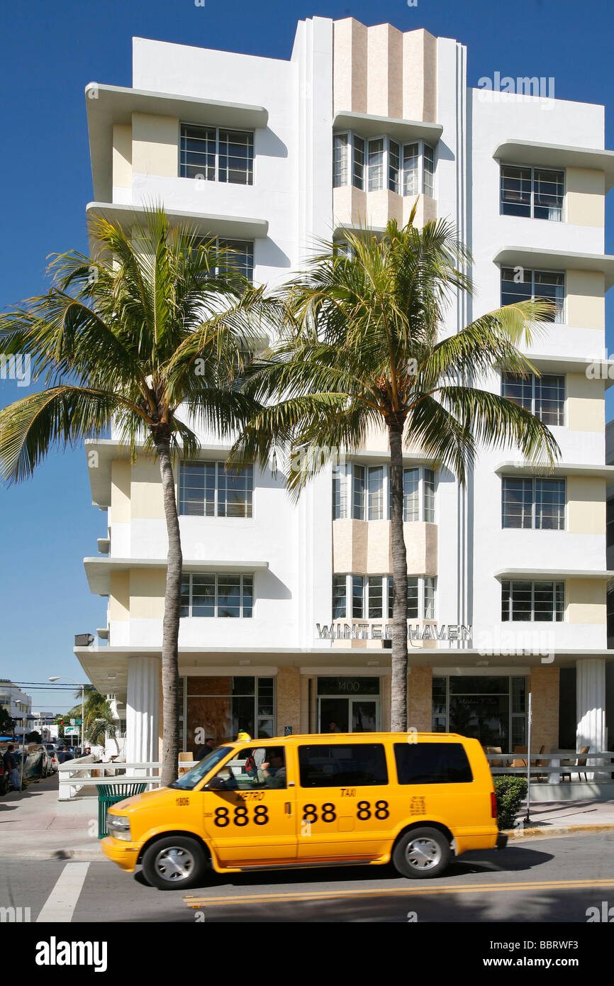 YELLOW TAXI, OCEAN DRIVE, ART DECO NEIGHBORHOOD IN MIAMI BEACH, MIAMI ...