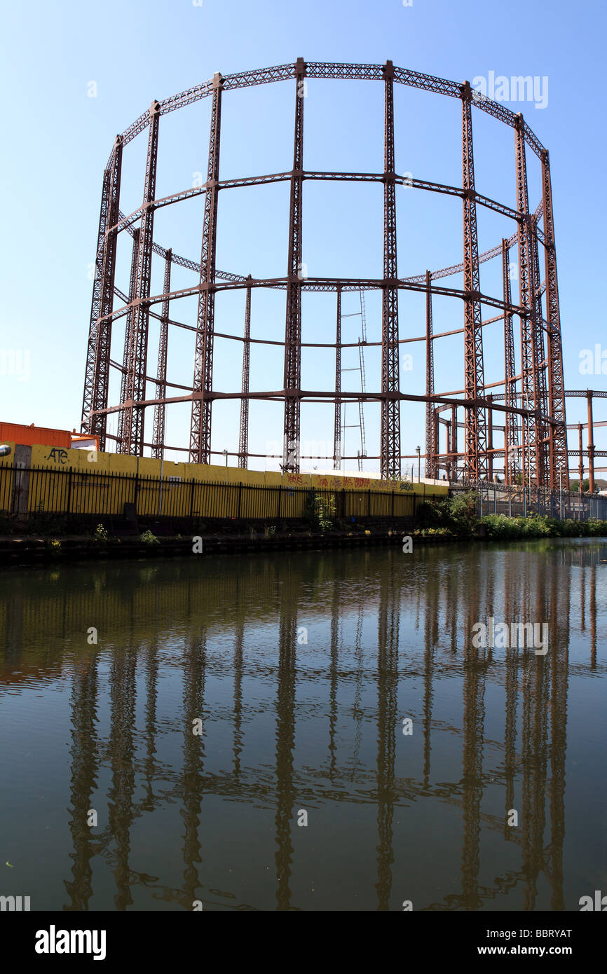 Empty gasometer hi-res stock photography and images - Alamy