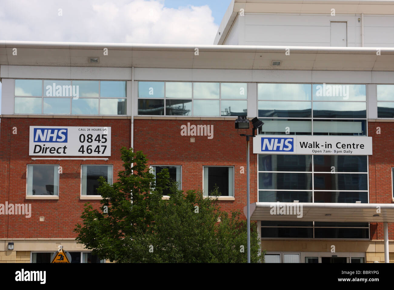 Nhs treatment centre hi-res stock photography and images - Alamy