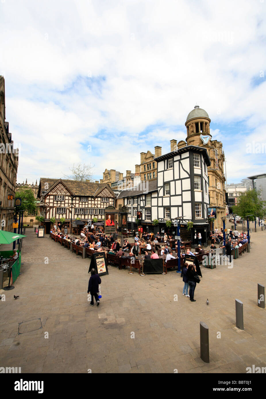 The Old Wellington Inn and Sinclair s Oyster Bar The Triangle ...