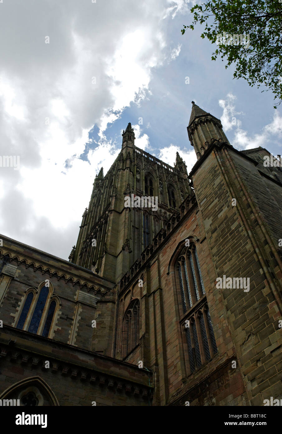 Worcester cathedral tower hi-res stock photography and images - Alamy