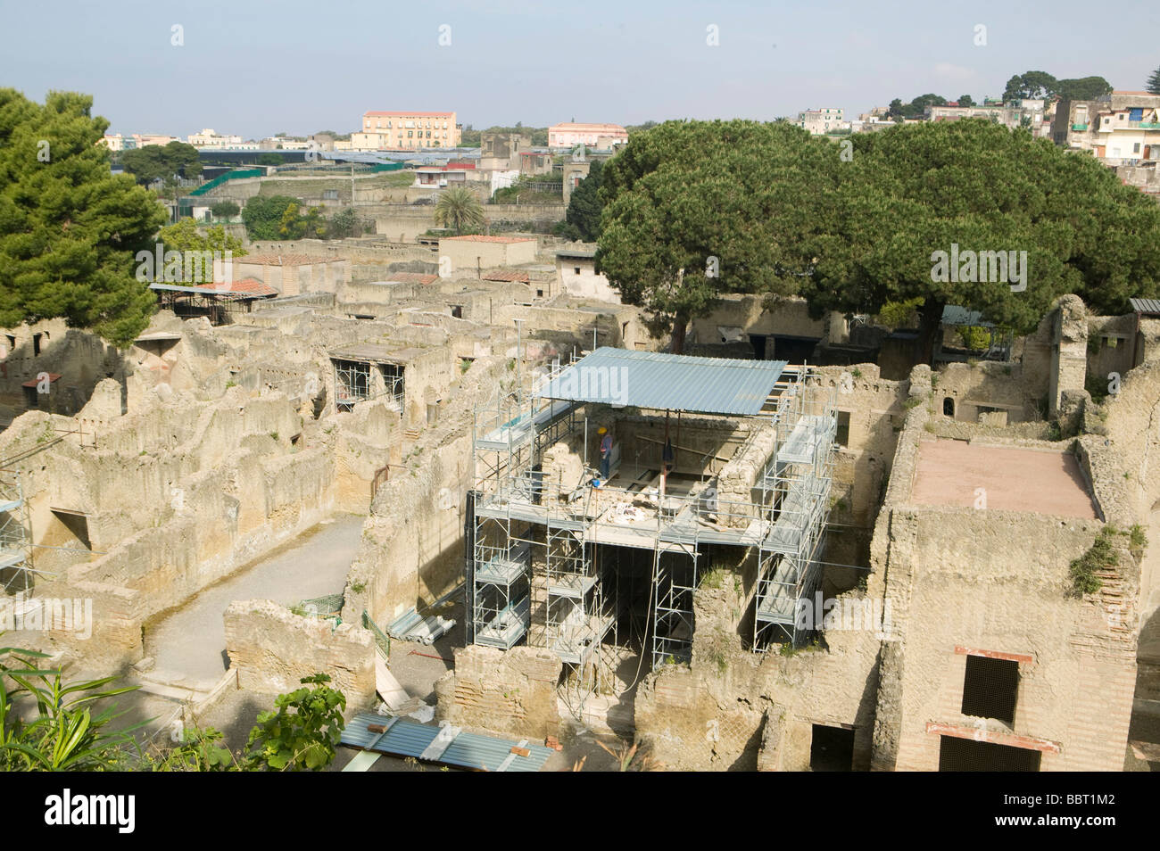 Roman houses in the village of Herculaneum in Naples Stock Photo - Alamy