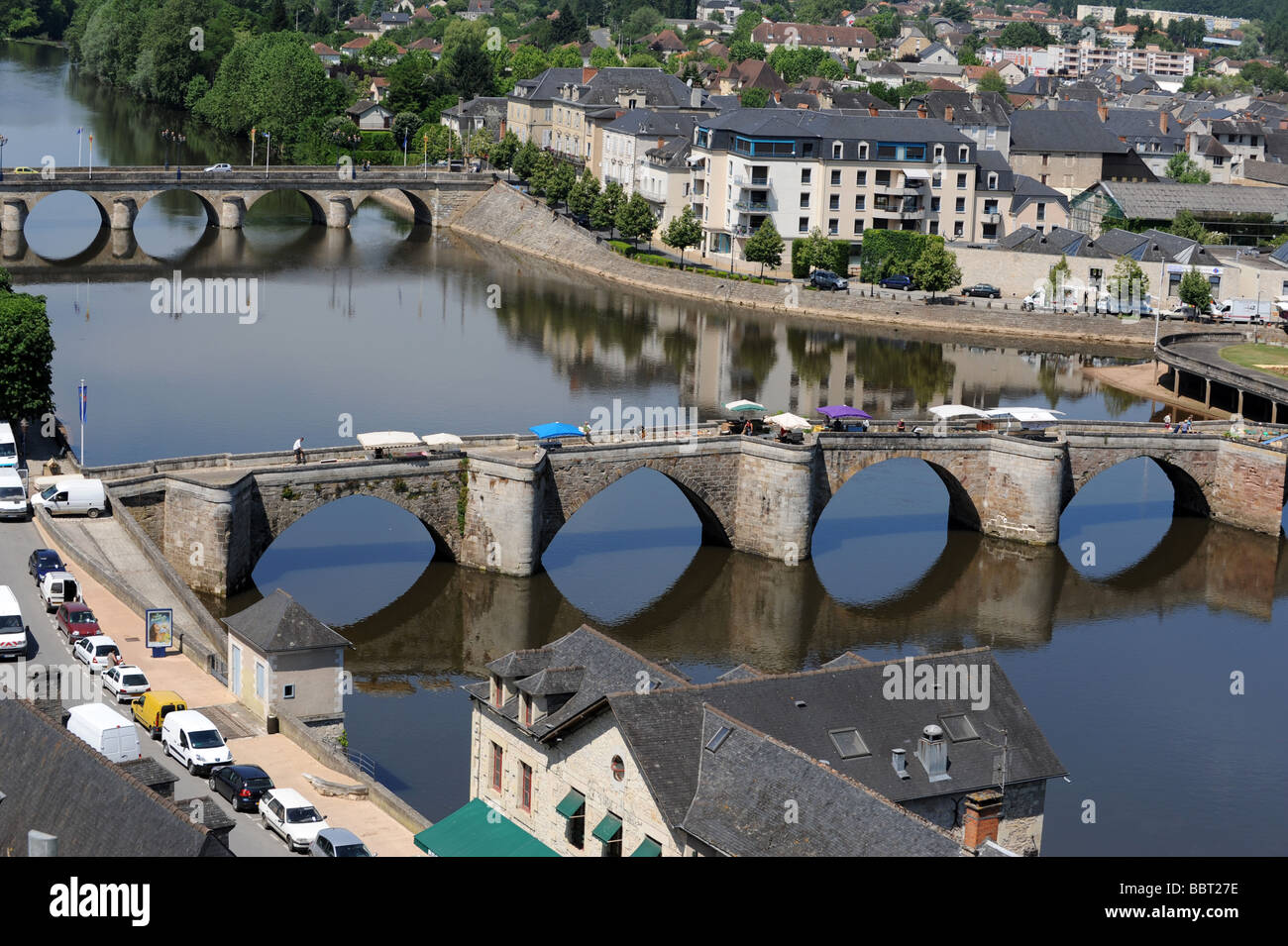 Thursday market on the 12th century medieval bridge Terrasson La ...