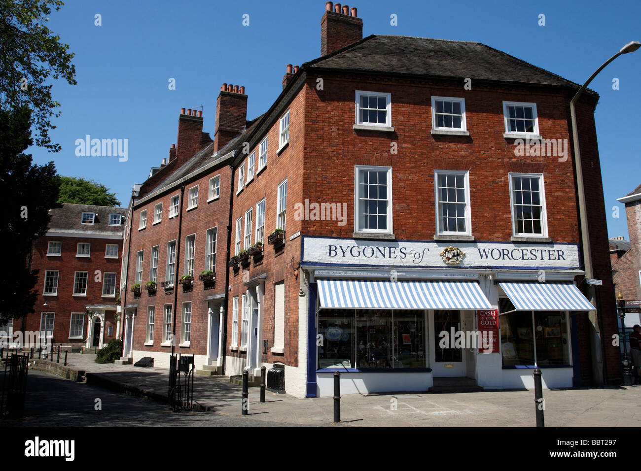 bygones of worcester and art and antique shop on college street ...