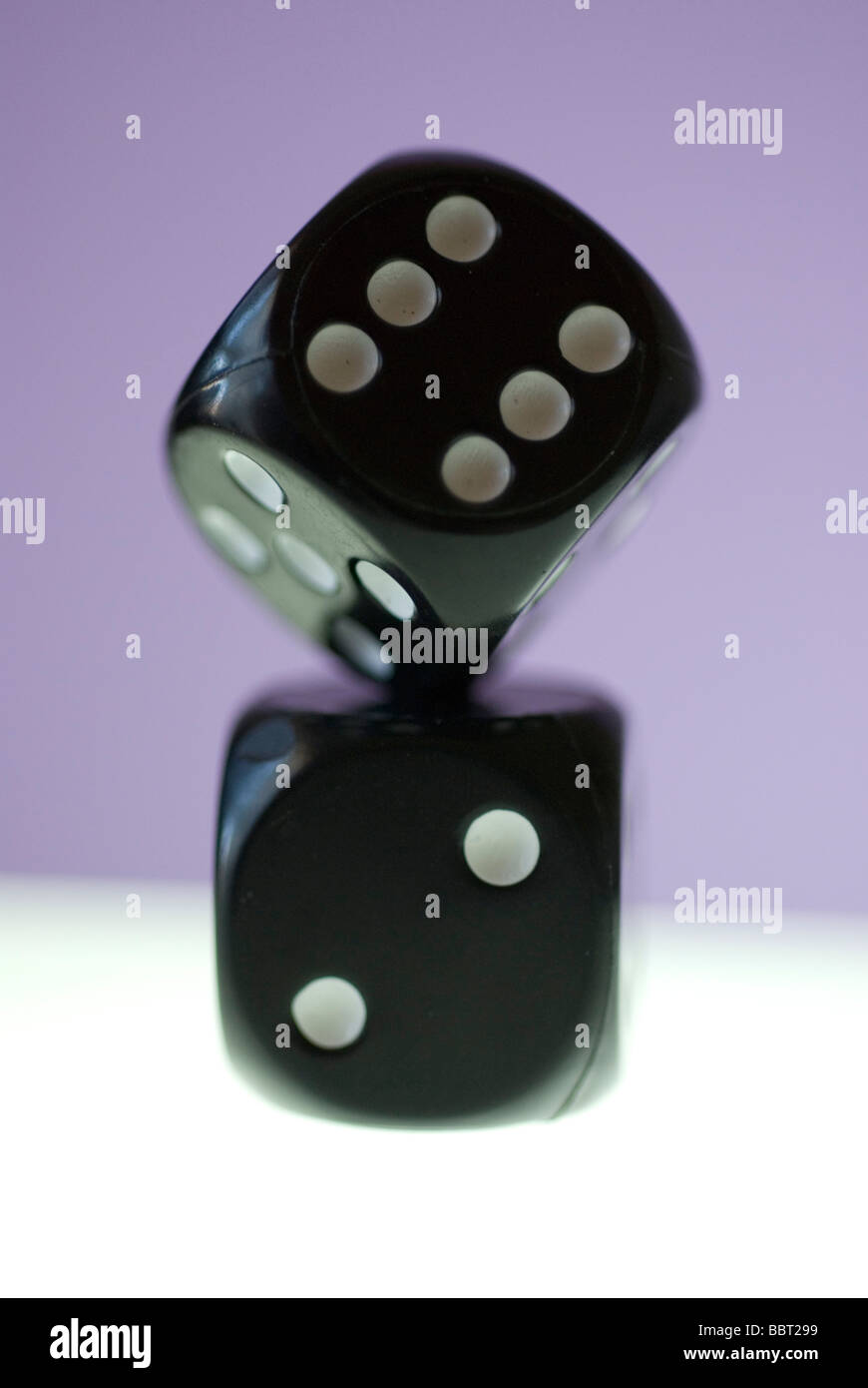 Dice pile hi-res stock photography and images - Alamy