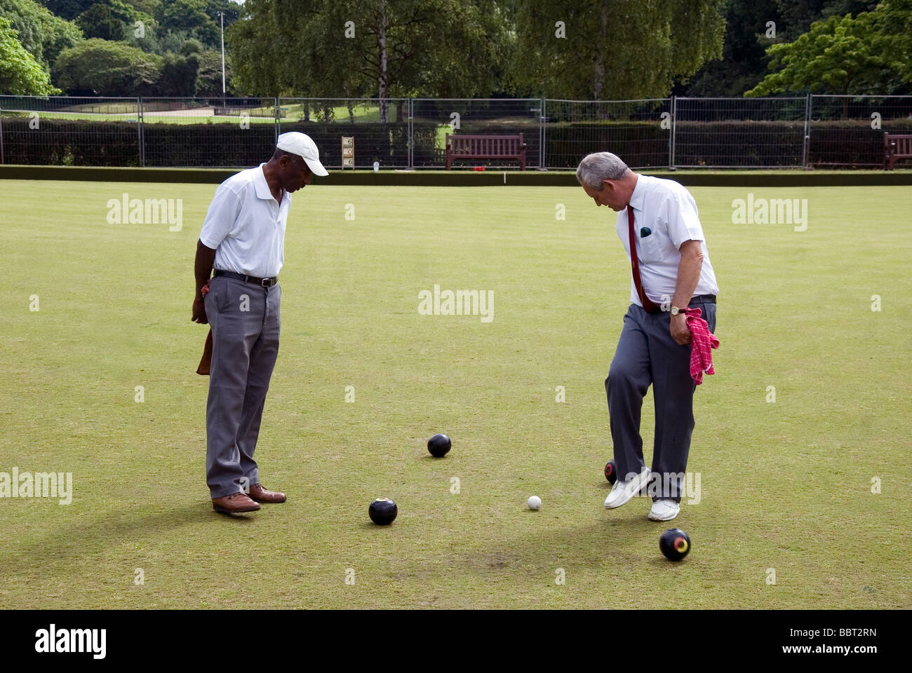 Players at the Bowling Green at Battersea Park Stock Photo - Alamy
