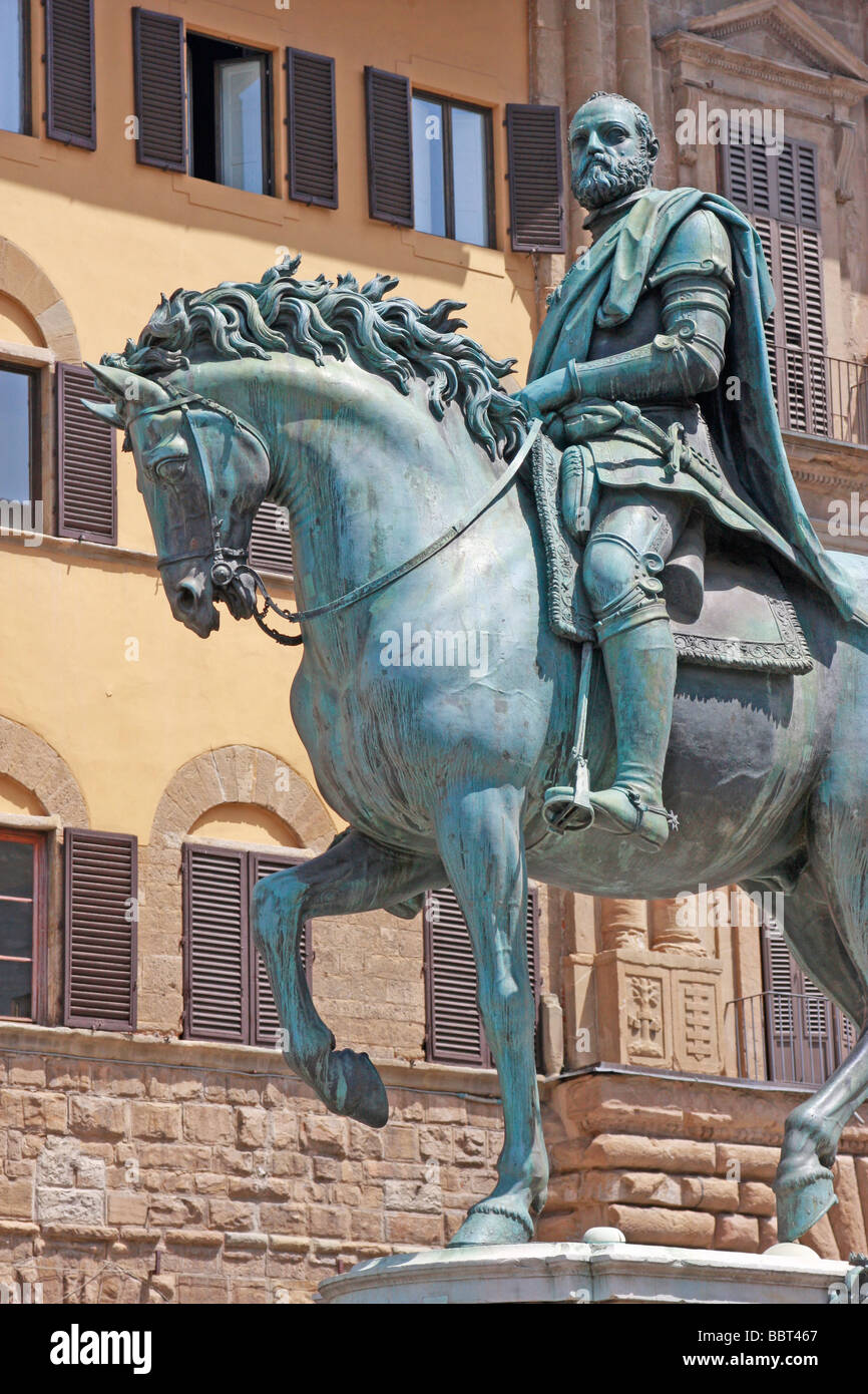 Equestrian bronze statue of Cosimo I De' Medici by Giambologna 1598 in ...