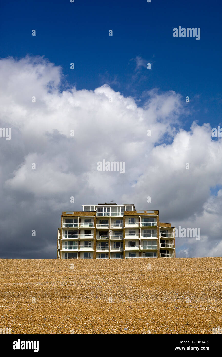 Block flats sea hi-res stock photography and images - Alamy