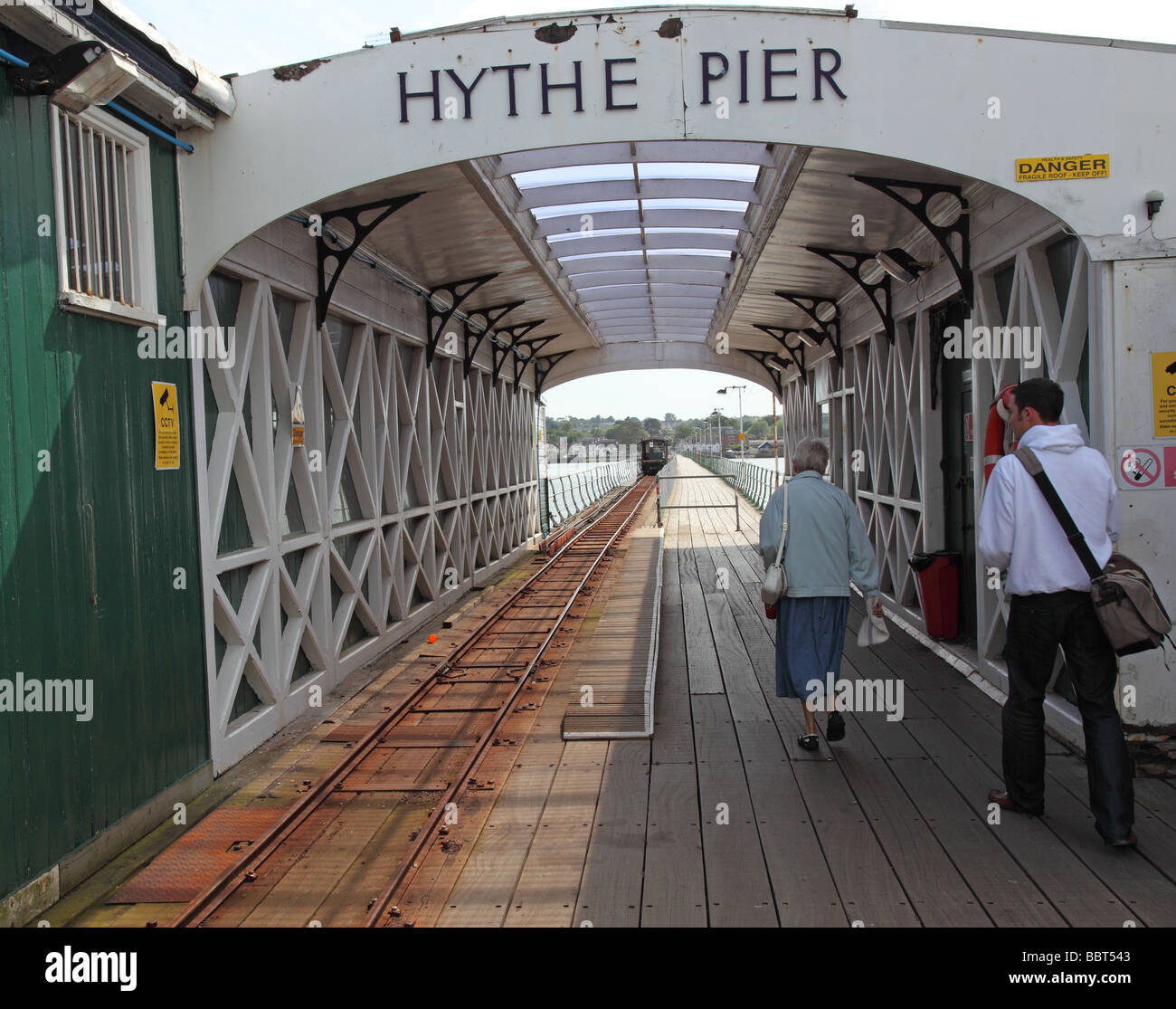 Hythe pier hi-res stock photography and images - Alamy