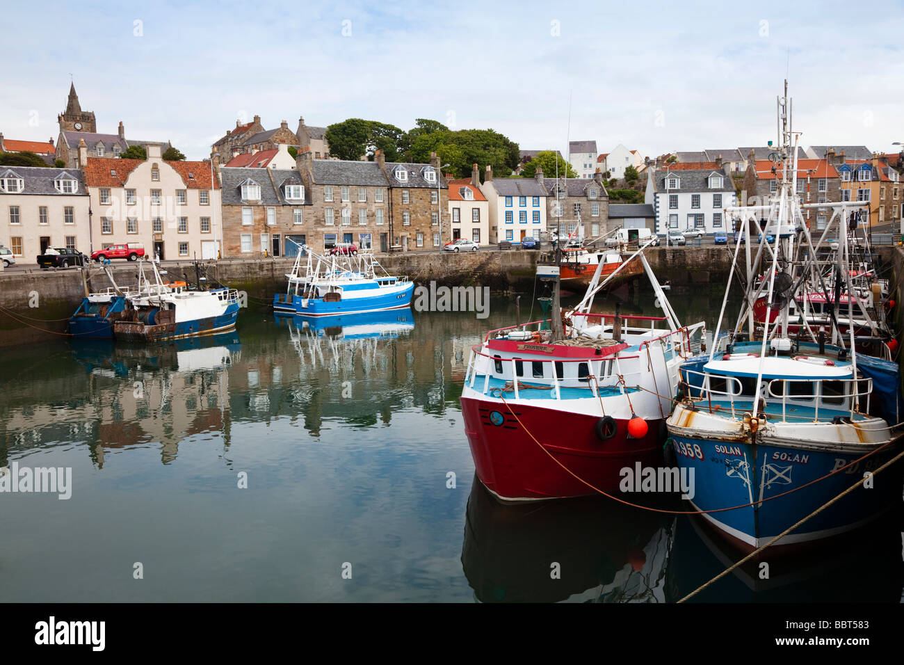 Pittenweem harbour boats hi-res stock photography and images - Alamy