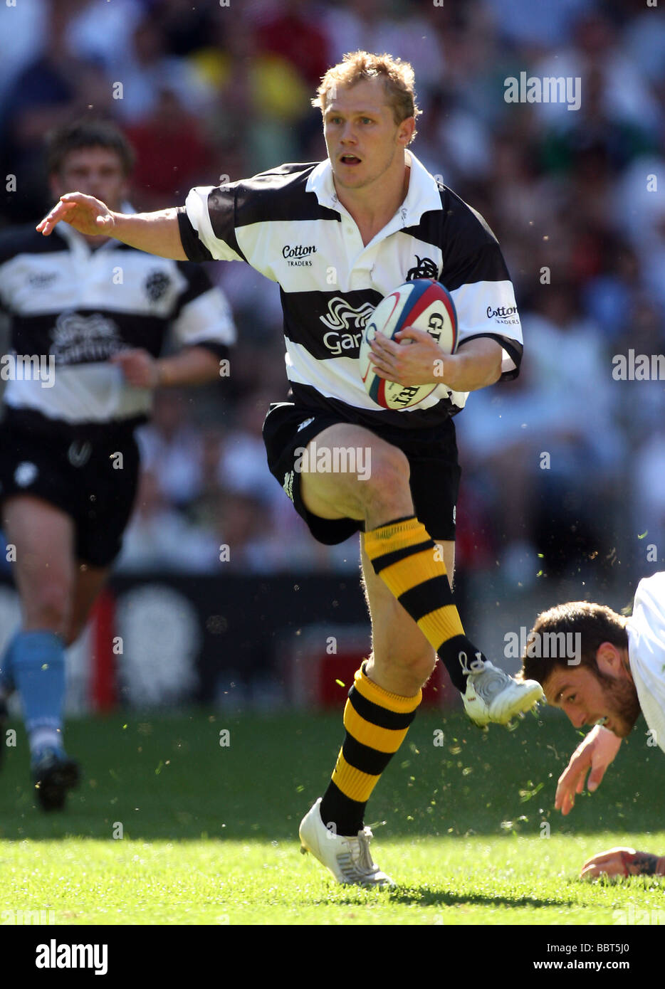 JOSH LEWSEY IN ACTION ENGLAND V BARBARIANS TWICKENHAM MIDDLESEX ENGLAND ...