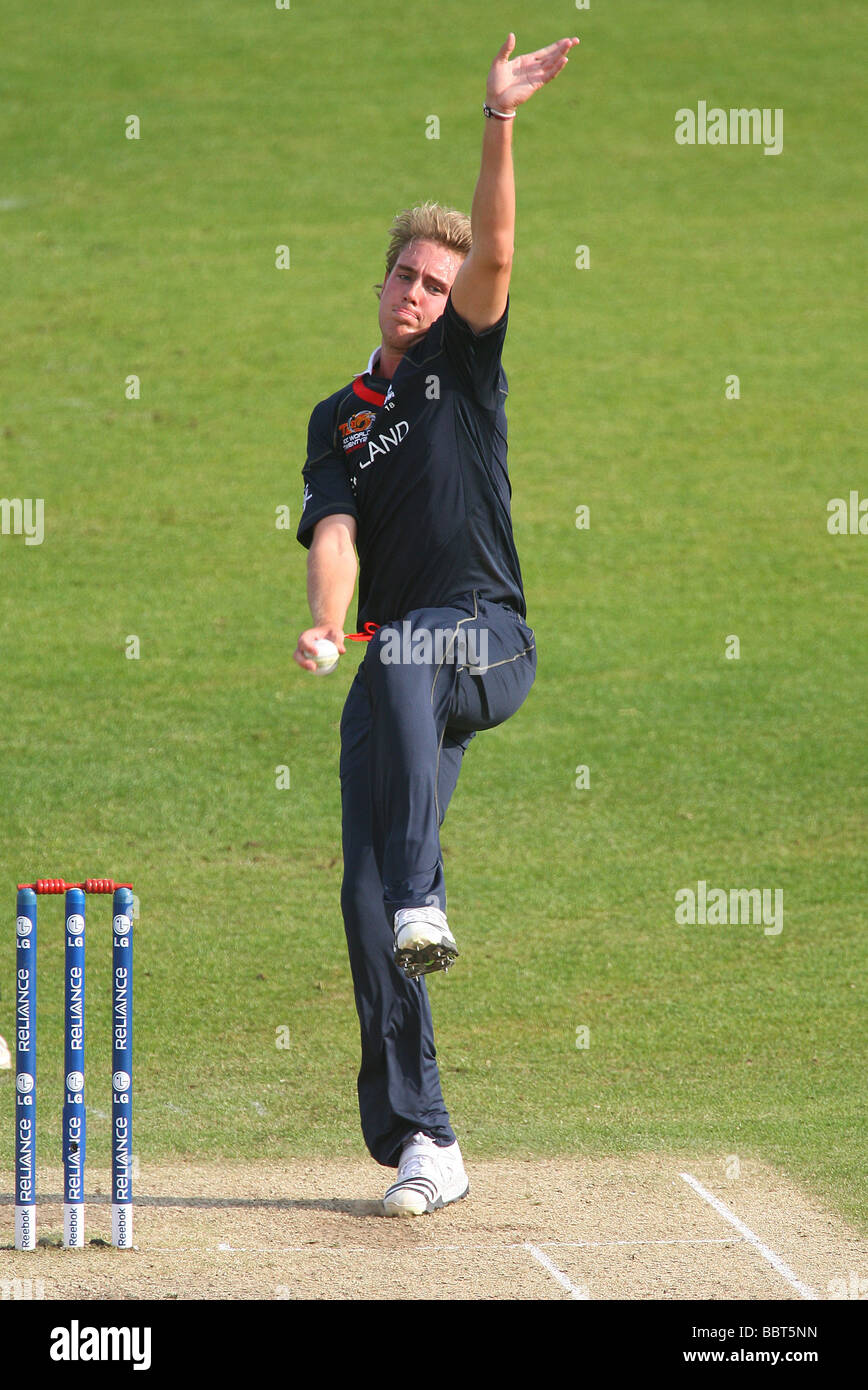 STUART BROAD ENGLAND & NOTTINGHAMSHIRE CCC TRENT BRIDGE NOTTINGHAM ...