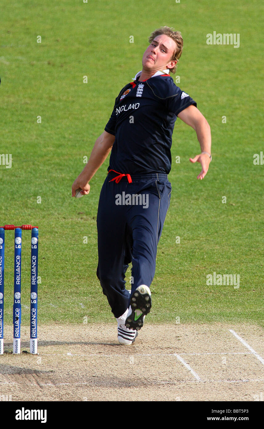 STUART BROAD ENGLAND & NOTTINGHAMSHIRE CCC TRENT BRIDGE NOTTINGHAM ...
