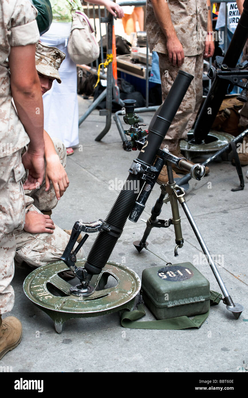Grenade launcher military hi-res stock photography and images - Alamy
