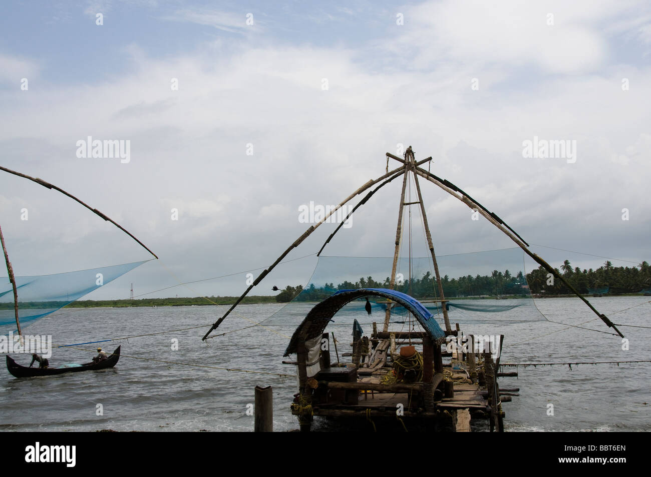 Chinese fishing net hi-res stock photography and images - Alamy