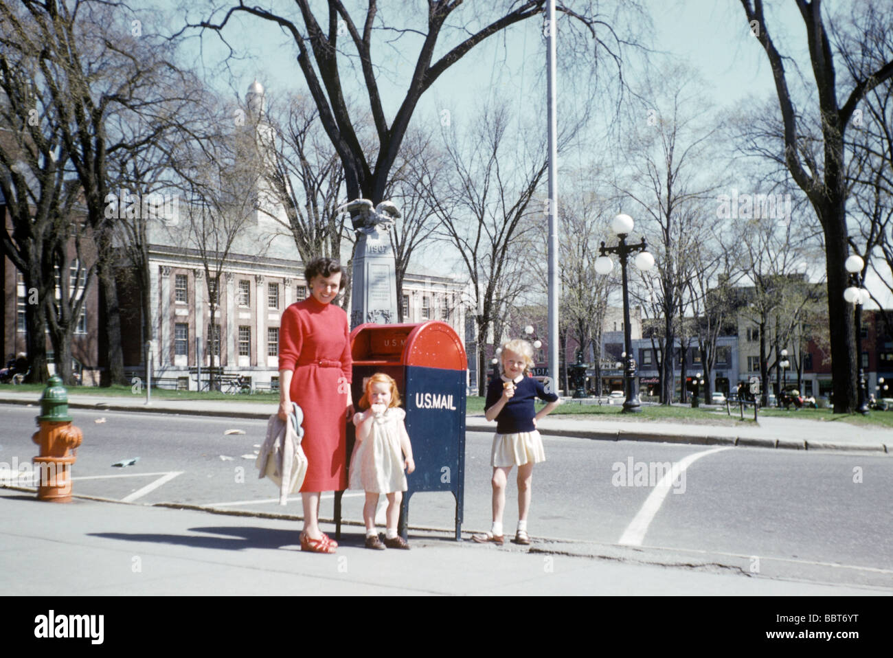 Young family visit America on holiday in 1955 Stock Photo - Alamy