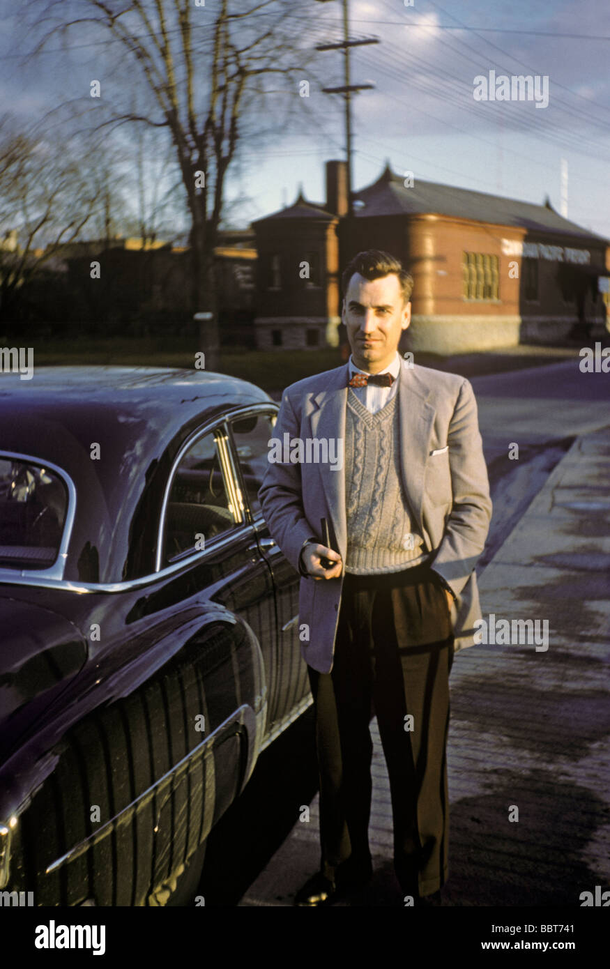 1950s man hi-res stock photography and images - Alamy