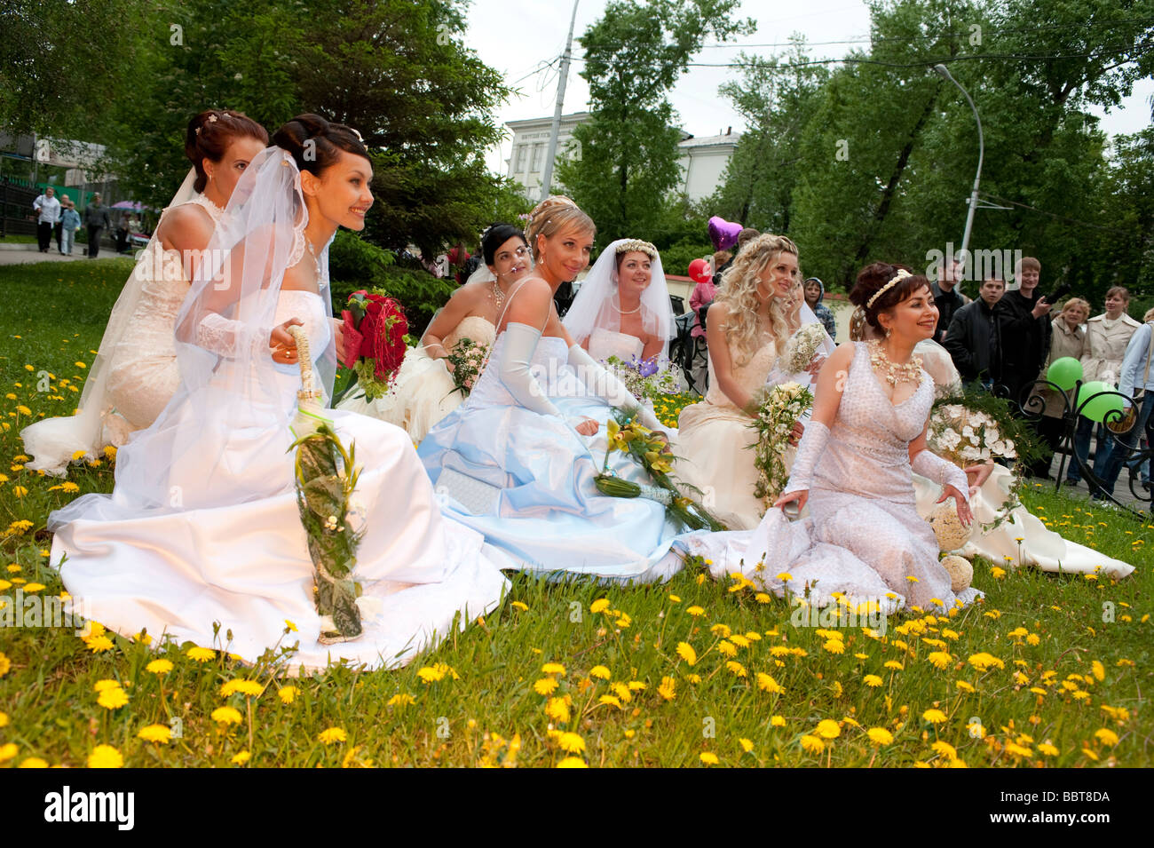 Russia brides hi-res stock photography and images - Alamy