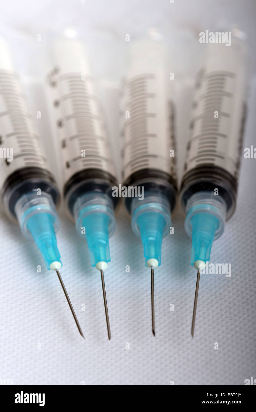 Close up of syringes hi-res stock photography and images - Alamy