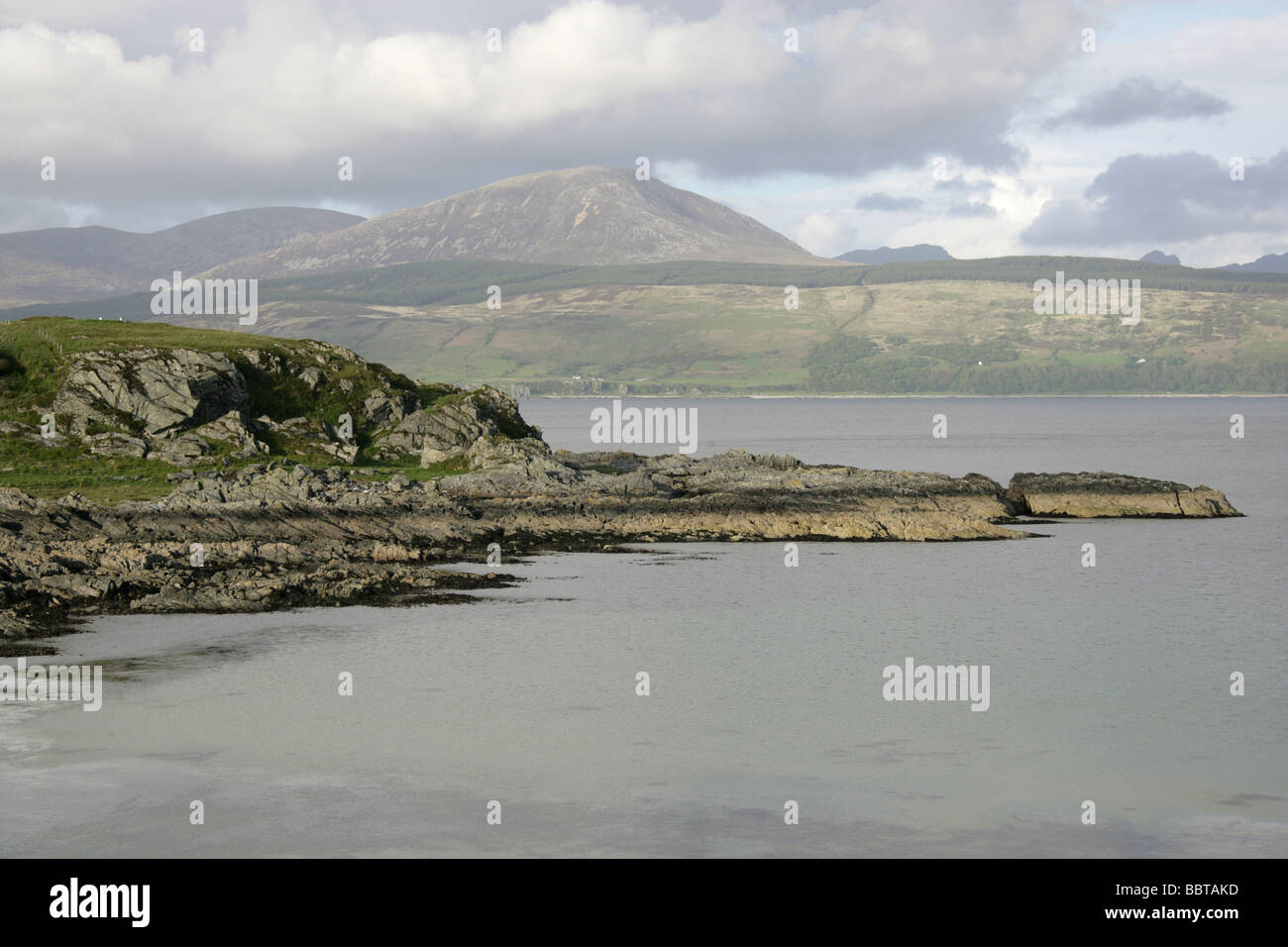 Village of Carradale, Scotland. Picturesque view of Port Righ beach ...