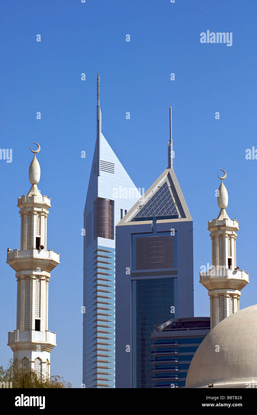 Dubai the sheikh zayed road area Stock Photo - Alamy