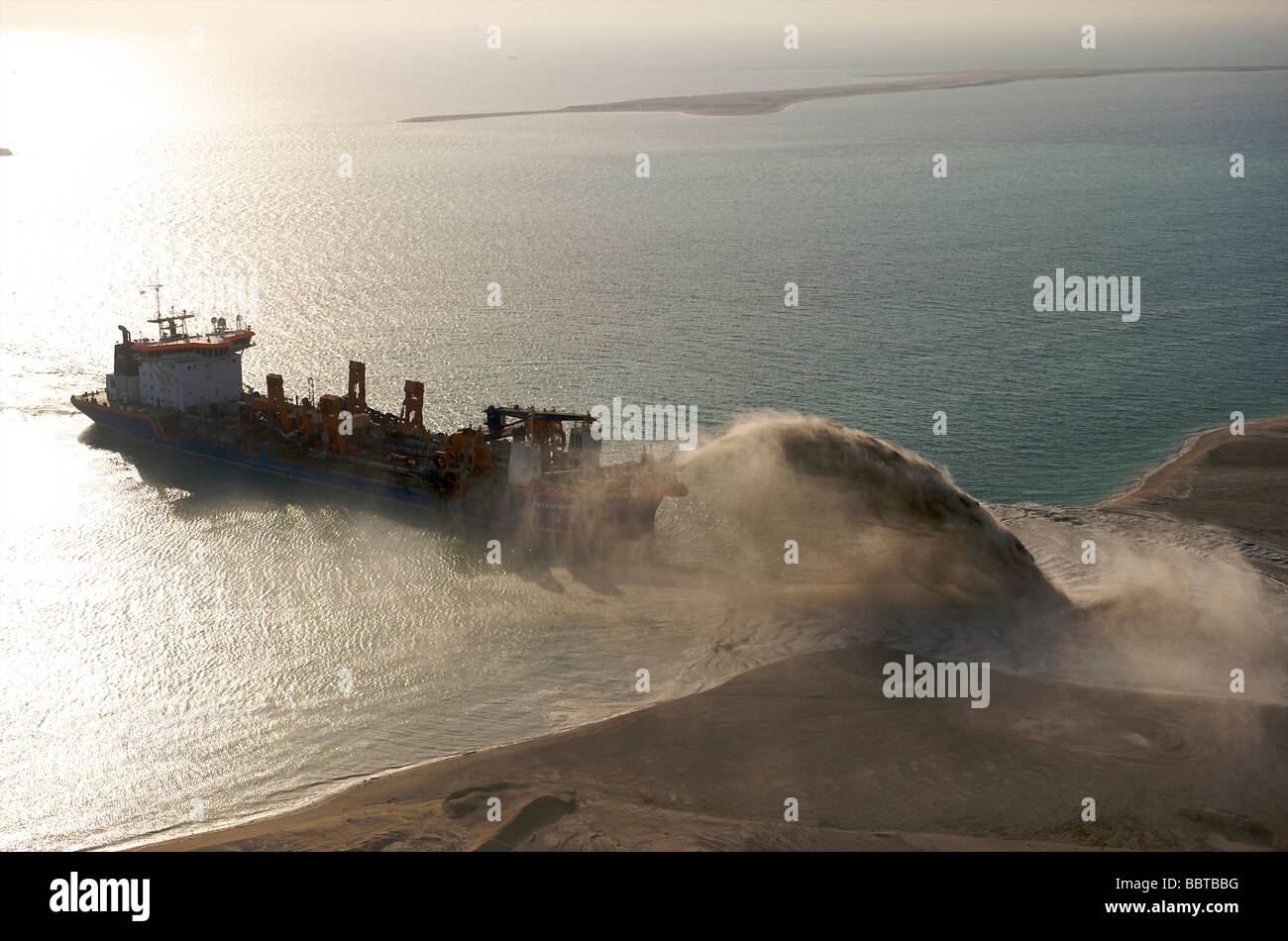 Dubai dredge ship hi-res stock photography and images - Alamy