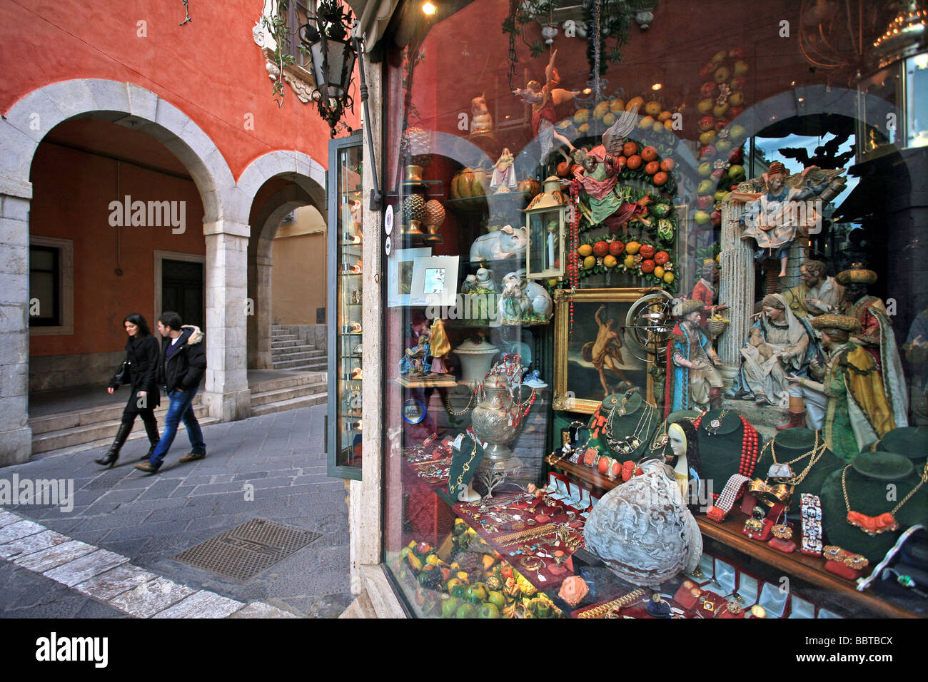 Shops, Taormina, Sicily, Italy Stock Photo - Alamy
