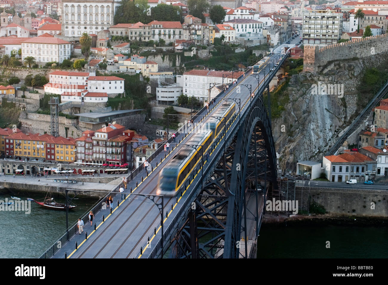 Porto metropolitan transport hi-res stock photography and images - Alamy