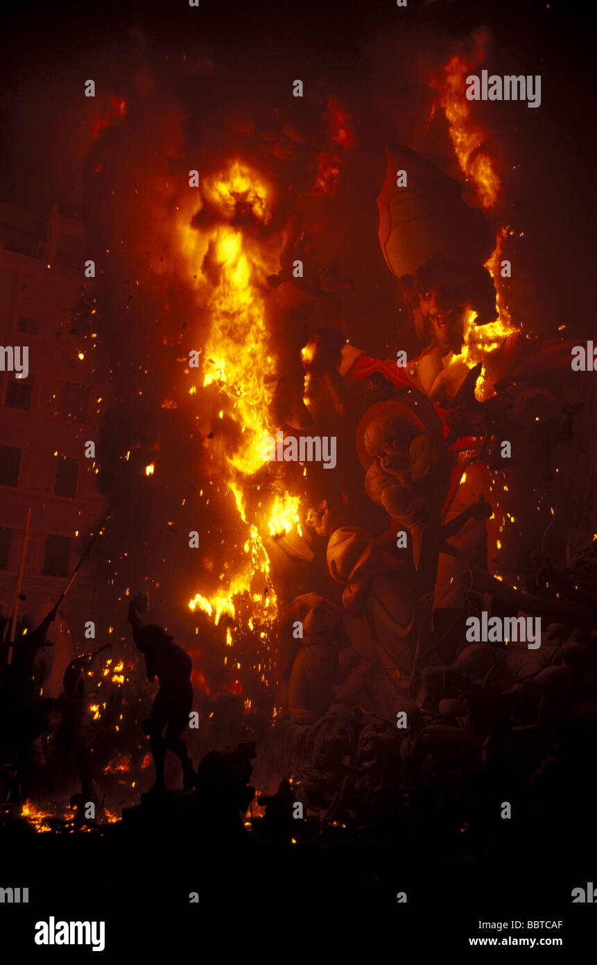 Las fallas festival puppet hi-res stock photography and images - Alamy