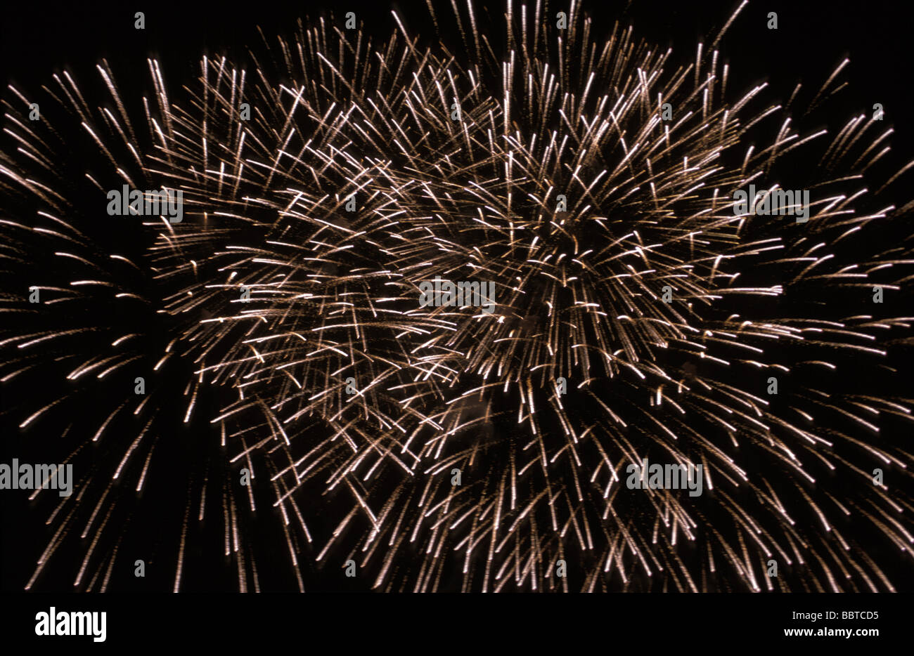 Fireworks at midnight valencia hi-res stock photography and images - Alamy