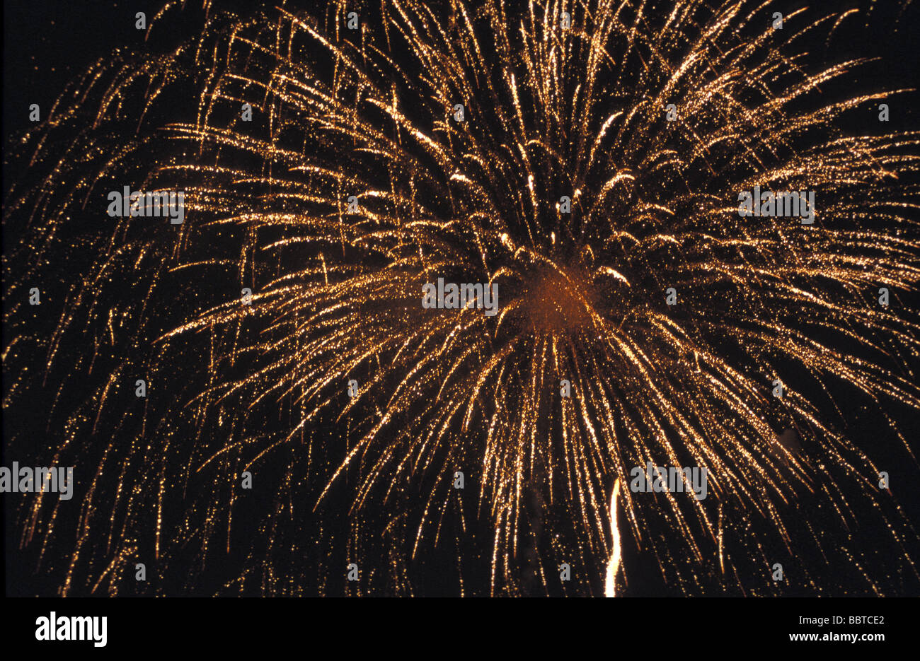 Fireworks at midnight valencia hi-res stock photography and images - Alamy