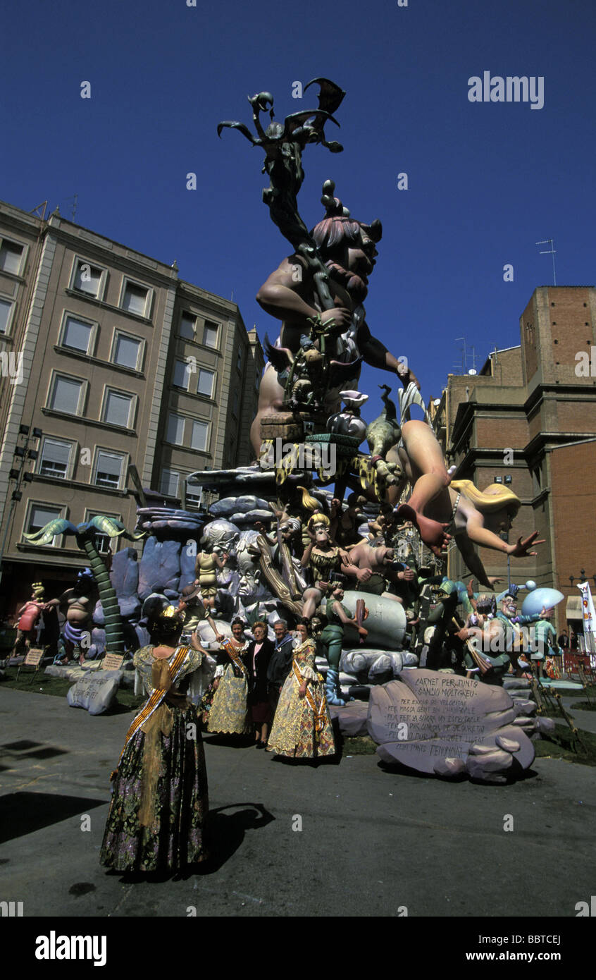 Las fallas festival puppet hi-res stock photography and images - Alamy