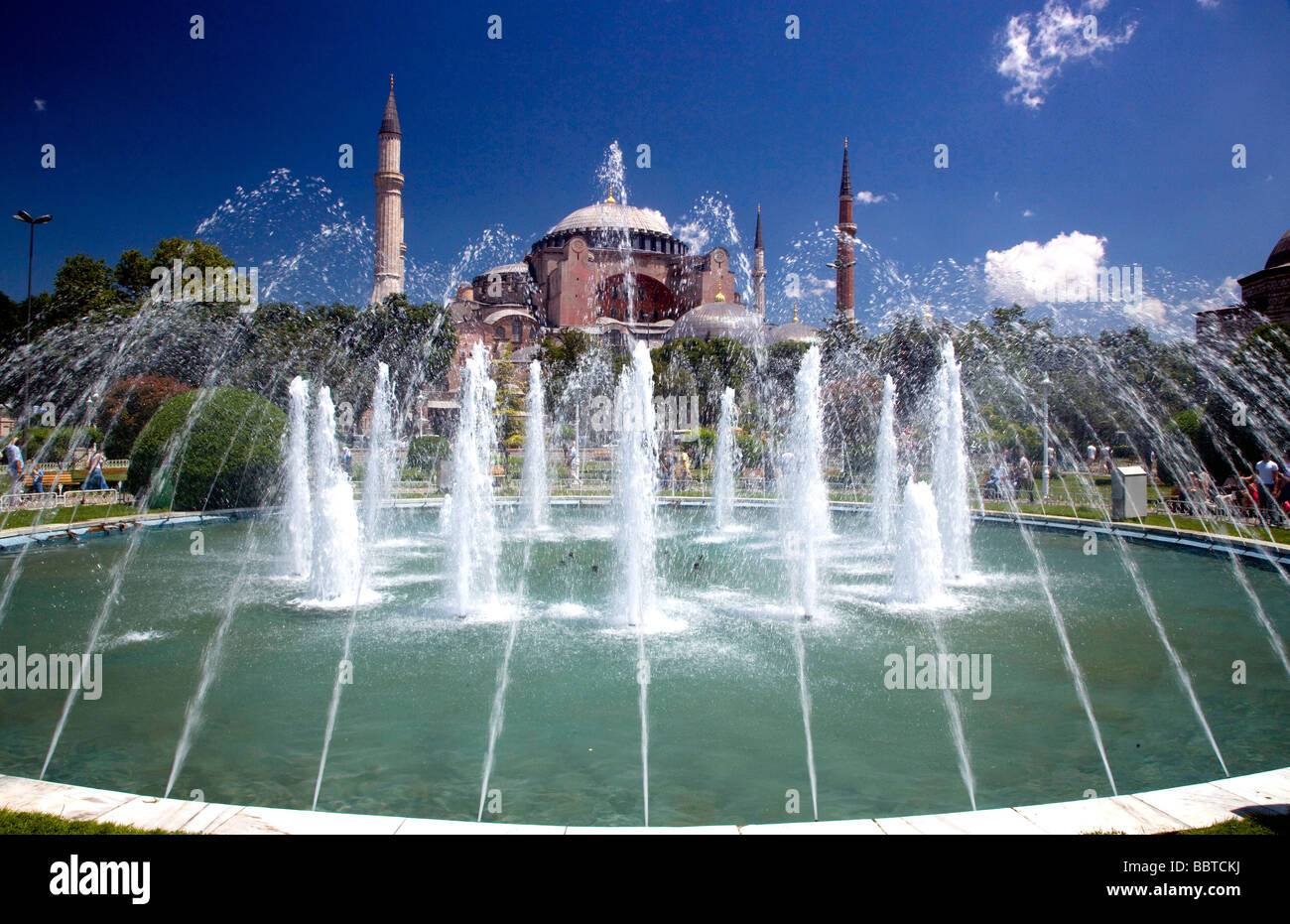 The fountain of the garden in front of the Aya Sofya, Istanbul, Turkey ...