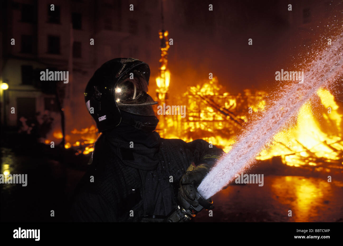 Burning man sculpture fire hi-res stock photography and images - Alamy