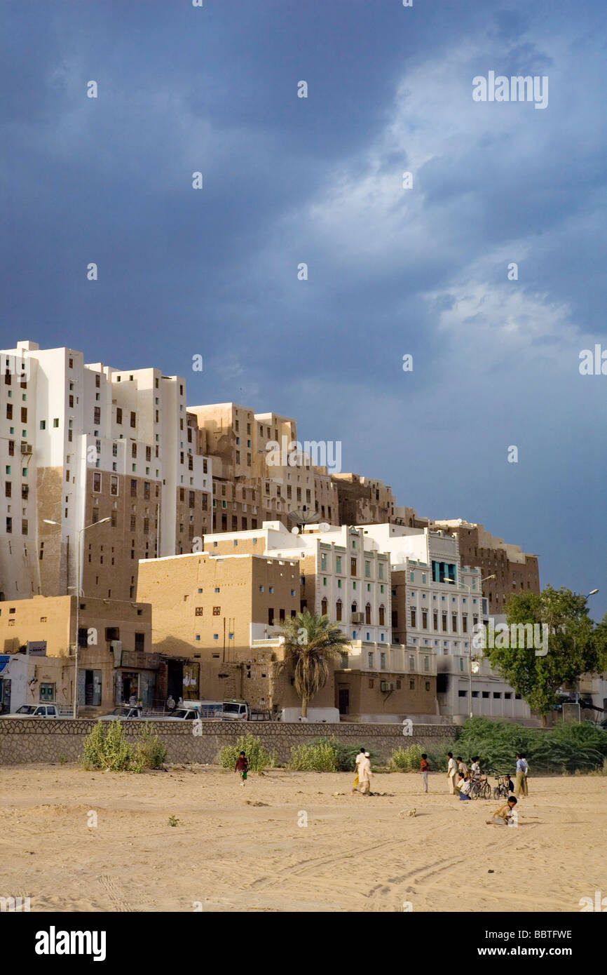 Old city built with mud bricks, Shibam, Yemen, Middle East Stock Photo ...