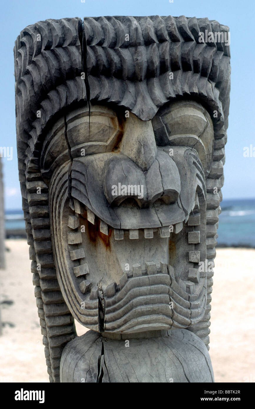 Statue, Pu'uhonua O Honaunau, National Historical Park, Big Island ...