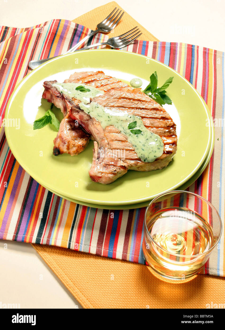 Steaks with mint sauce hi-res stock photography and images - Alamy