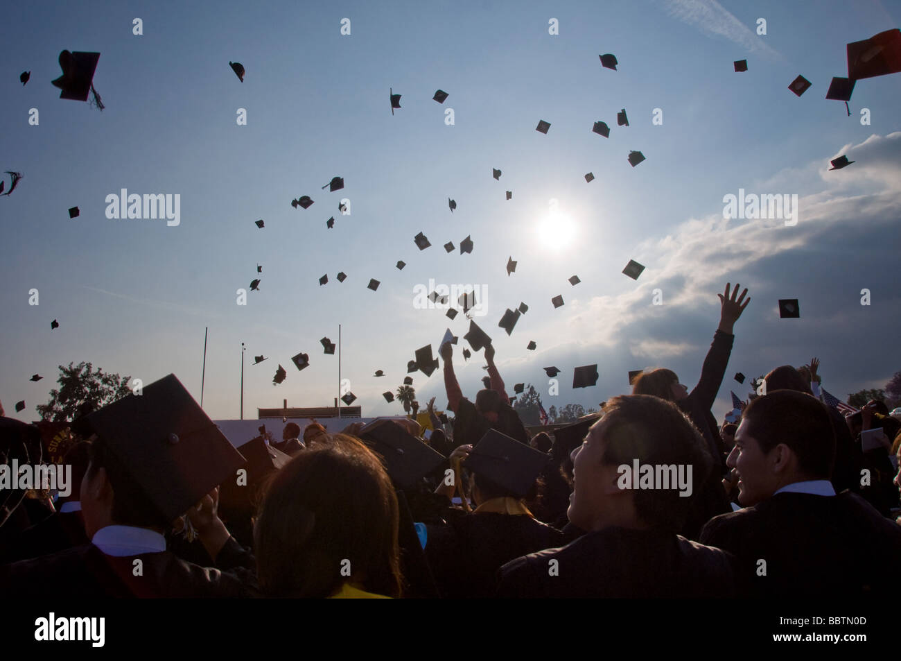 Graduation cap toss hi-res stock photography and images - Alamy